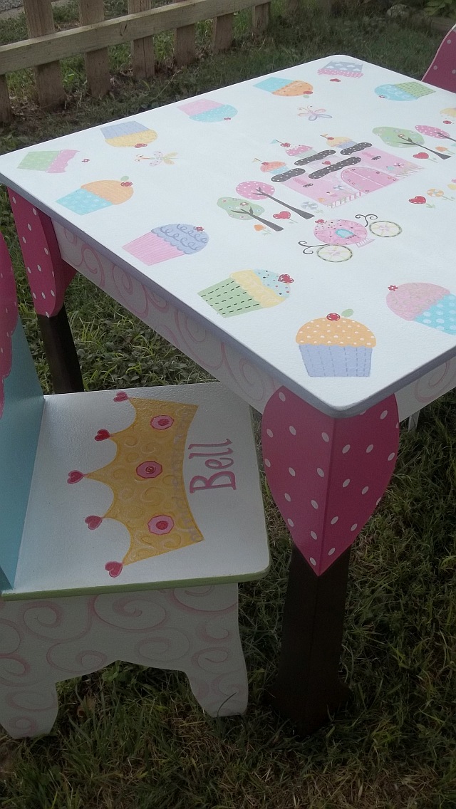 Childrens Table and Chair Set Tea Party Kids Table Chairs Playhouse